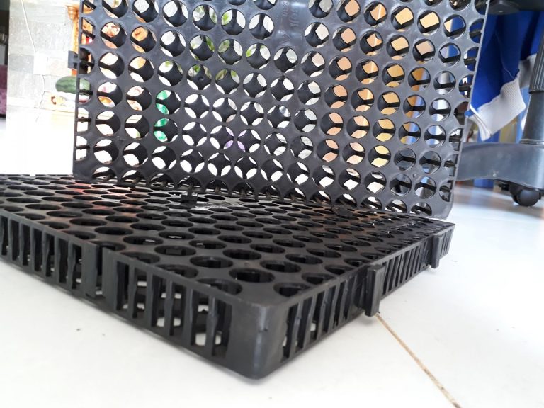 Ứng dụng tấm vỉ thoát nước PLASTIC CELL BS khi làm vườn trên mái